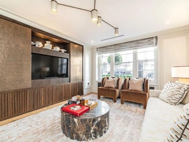 Upper Grosvenor Street, Mayfair, W1K