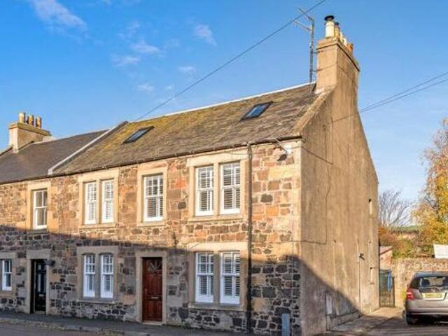 Upper Greens, Auchtermuchty, 2 Bedroom Flat