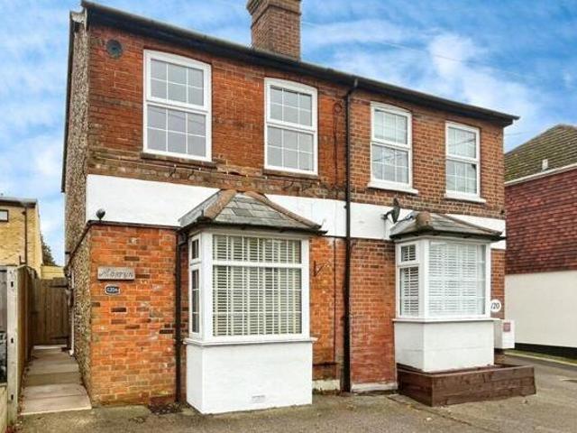 Upper Hale Road, Farnham, 2 Bedroom Semi detached