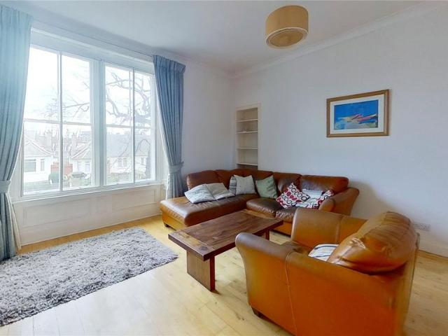 Upper Hermitage, Edinburgh, EH6 3 bed flat to rent £1,650 pcm £381 pw