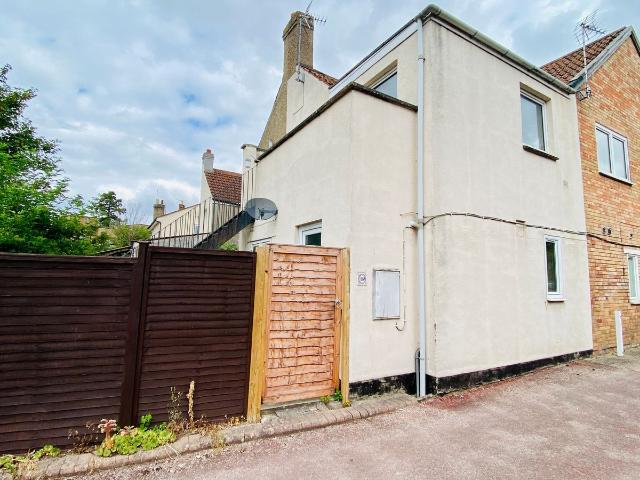 Upper High Street, Taunton TA1, 1 bed flat to rent, £725 pcm | PrimeLocation