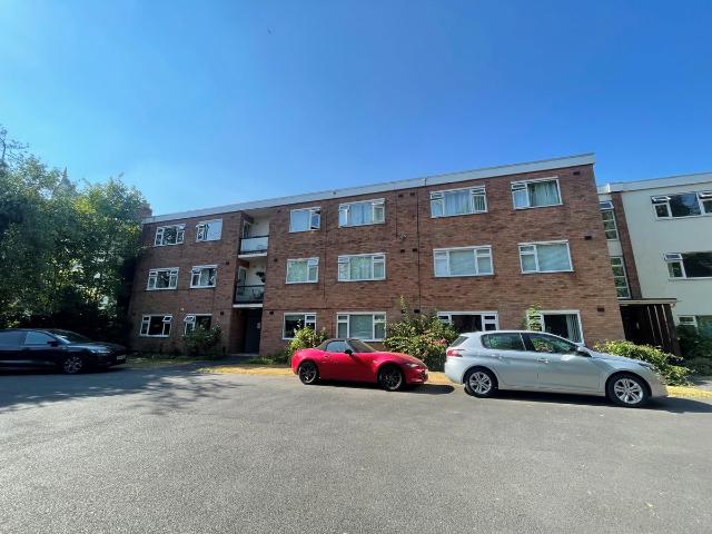 Upper Holly Walk, Leamington Spa CV32, 2 bed flat to rent, £1,200 pcm | PrimeLocation