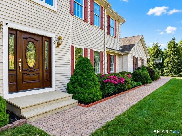 Upper Kensington Dr, East Lyme, Home For Sale