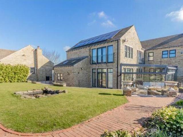 Upper Lane, Wesleyan Fold, Northowram, 4 Bedroom Detached