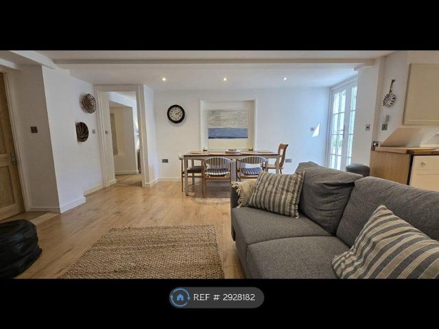 Upper Lemon Villas, Truro TR1, 1 bed flat to rent, £1,400 pcm | PrimeLocation