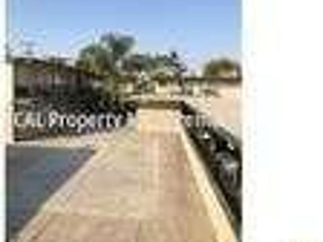 Upper level two bedroom apartment located at 918 Illinois