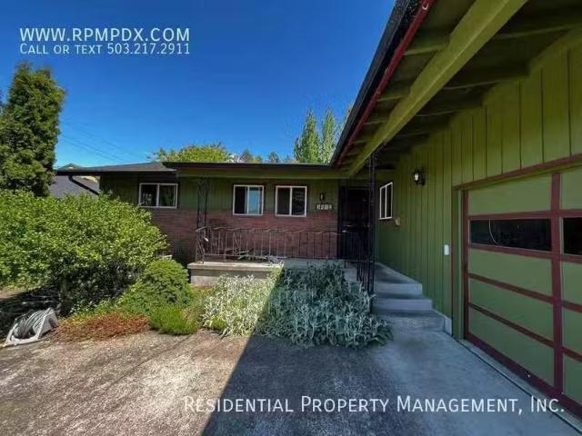 Upper Level Mid Century Duplex Ranch Electricity, Water, Sew.