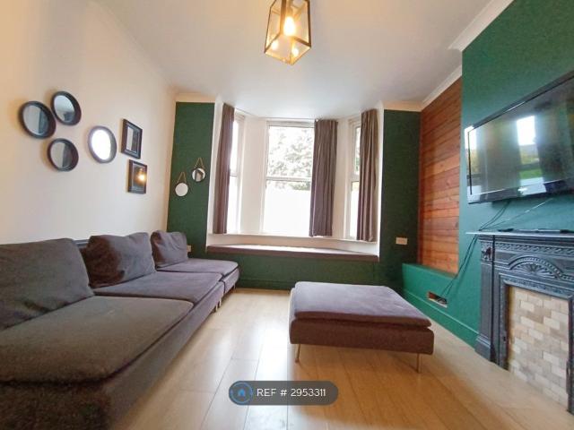 Upper Lloyd Street, Manchester M14, Room to rent, £667 pcm | PrimeLocation