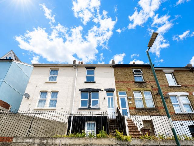 Upper Luton Road, Chatham ME5, 2 bed terraced house to rent, £1,200 pcm | PrimeLocation