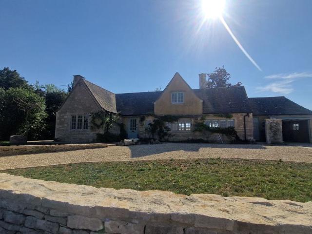 Upper Milton, Milton Under Wychwood OX7, 4 bed detached house to rent, £2,495 pcm | PrimeLocation