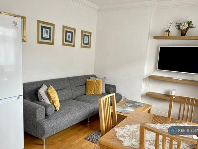 Upper Montagu, London, 2 Bedroom Flat