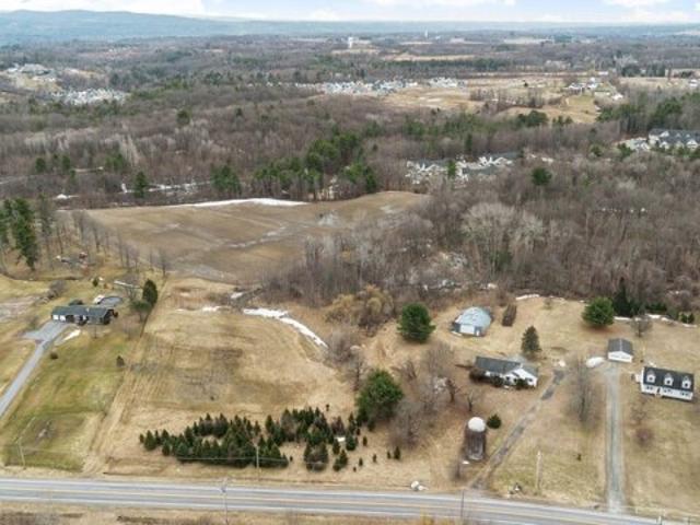 Upper Newtown Rd, Mechanicville, Home For Sale