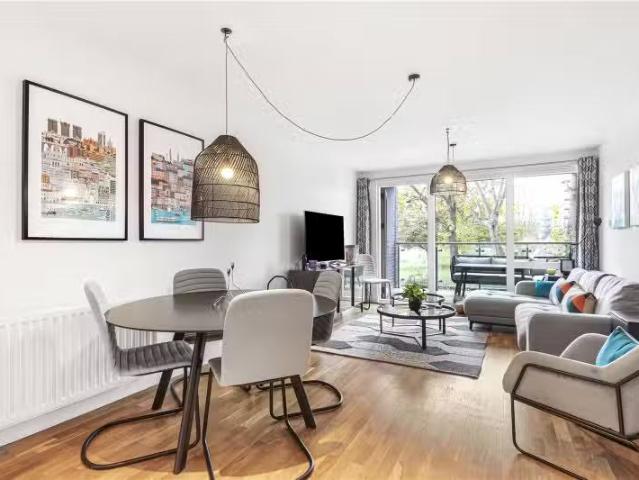 Upper North Street, London, E14 6TW