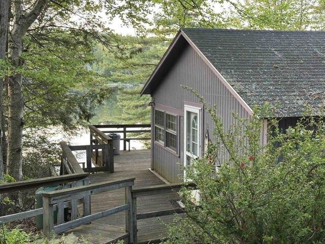 Upper Pratt Pond Rd, New Ipswich, Home For Sale