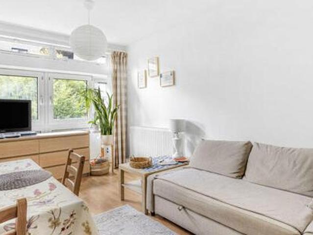 Upper Richmond Road, London, 1 Bedroom Apartment