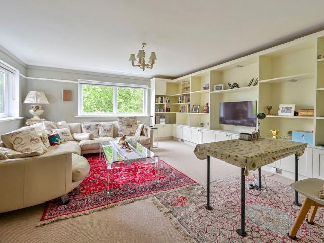 Upper Richmond Road, London SW15, West Putney, London, 2 bed flat to rent, £2,800 pcm | PrimeLocation