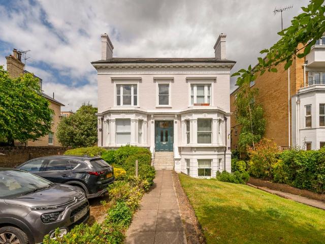 Upper Richmond Road, London SW15, West Putney, London, 2 bed flat to rent, £2,800 pcm | PrimeLocation