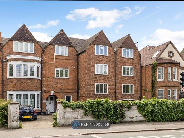 Upper Richmond Road, London SW15, 1 bed flat to rent, £1,800 pcm | PrimeLocation