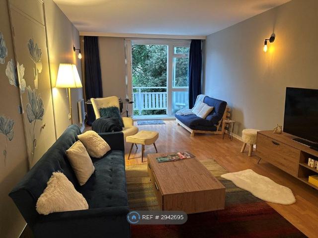 Upper Richmond Road, London SW15, 1 bed flat to rent, £2,250 pcm | PrimeLocation
