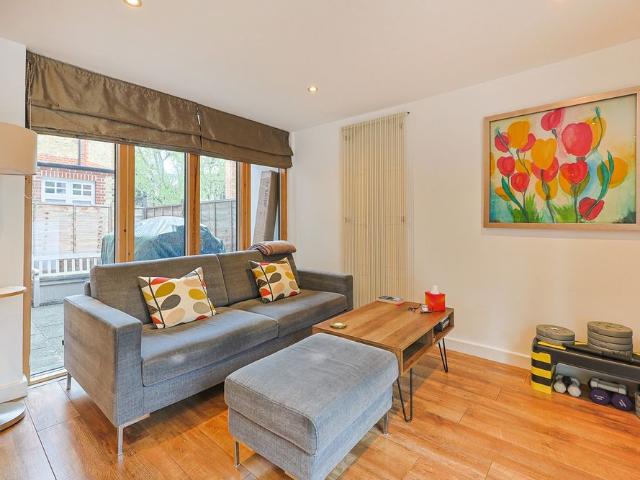 Upper Richmond Road, London, SW15 6SN