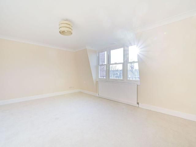 Upper Richmond Road, Putney, London SW15, 1 bed flat to rent, £2,150 pcm | PrimeLocation