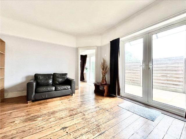Upper Richmond Road West, Richmond, TW10 5DY