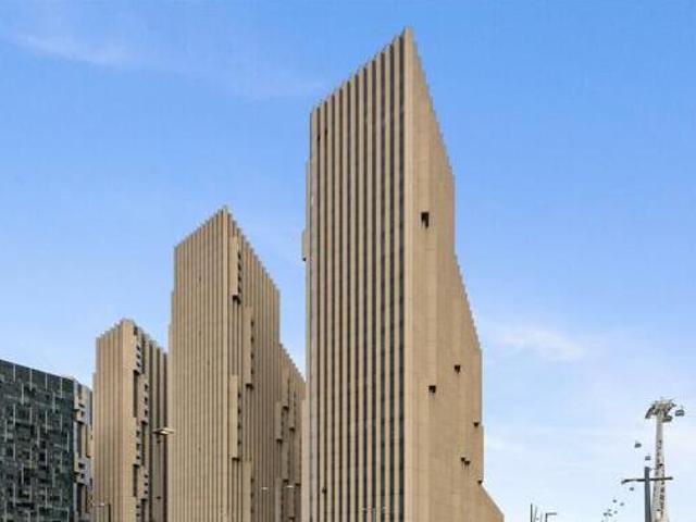 Upper Riverside, Cutter Lane, 2 Bedroom Apartment