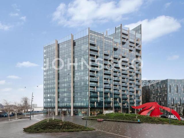 Upper Riverside, Greenwich Penisnula. 2 bed apartment to rent £3,098 pcm £715 pw