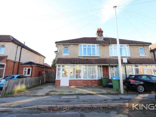 Upper Shaftesbury Avenue 7 bed terraced house to rent £3,255 pcm £751 pw