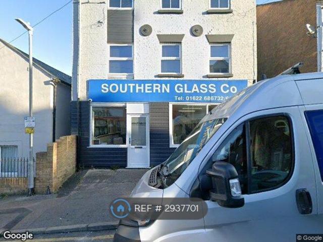 Upper Stone Street, Maidstone ME15, 1 bed flat to rent, £875 pcm | PrimeLocation