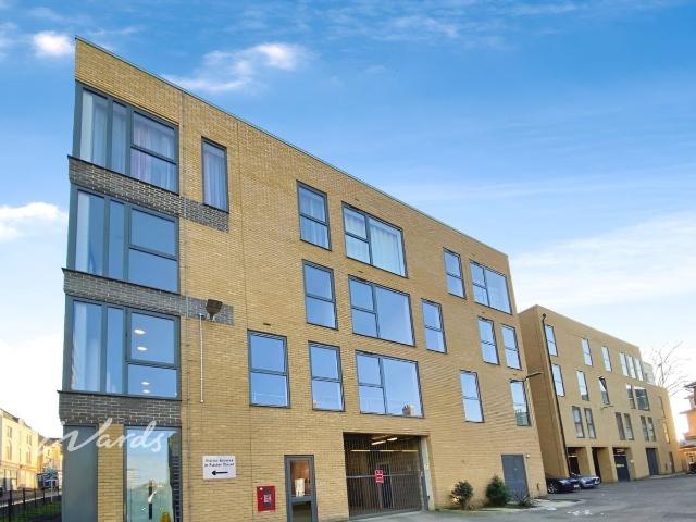 Upper Stone Street, Maidstone ME15, 2 bed flat to rent, £1,300 pcm | PrimeLocation