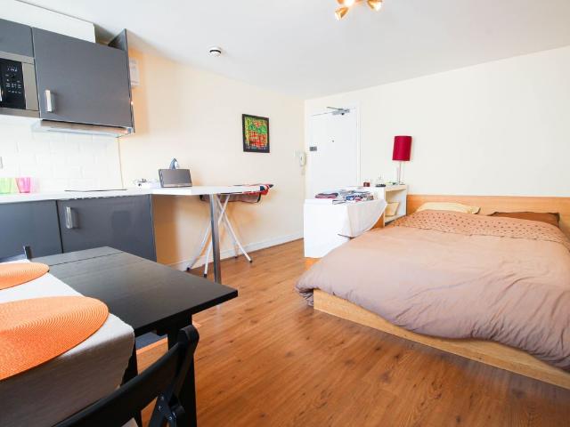 Upper Street, Angel N1, Room to rent, £1,150 pcm | PrimeLocation