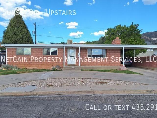 Upstairs 3 Bedroom 2 Apartment