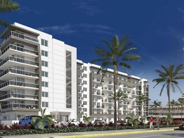 Upscale private 1 BR+BA with balcony access