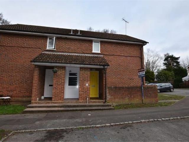 Upshire Gardens, The Warren, Bracknell RG12, 1 bed flat to rent, £1,000 pcm | PrimeLocation