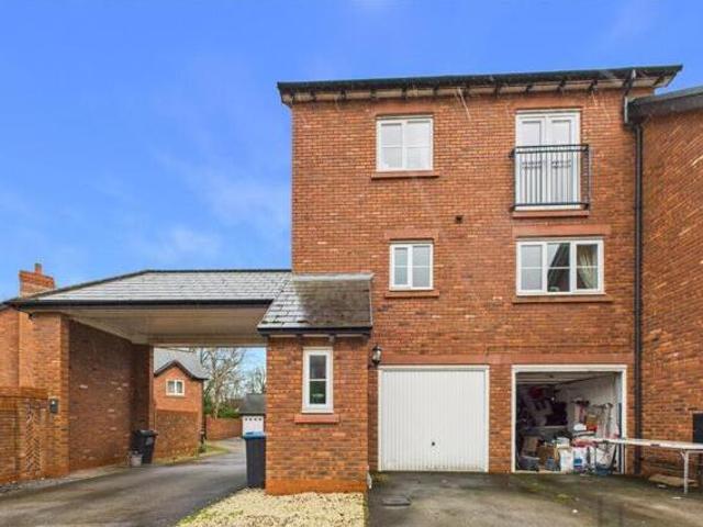 Upton, The Acorns, Chester, 2 Bedroom Town