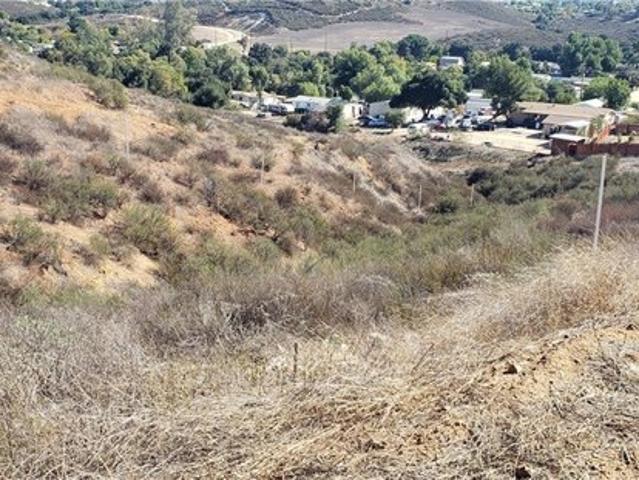 Upton, Wildomar, CA 92595