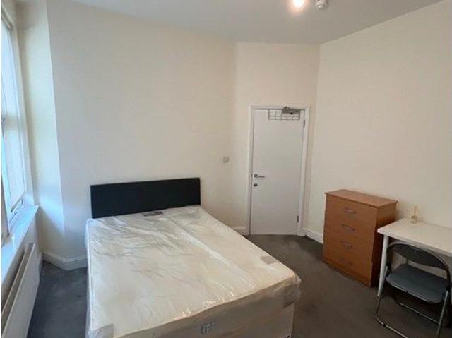 Upton Lane, London E7, Room to rent, £1,097 pcm | PrimeLocation