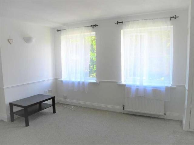 Upton Park, Slough, SL1