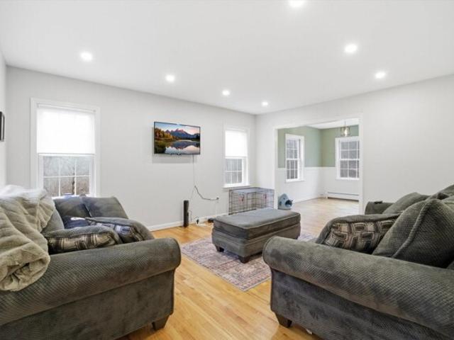 Upton Rd, Mont Vernon, Home For Sale