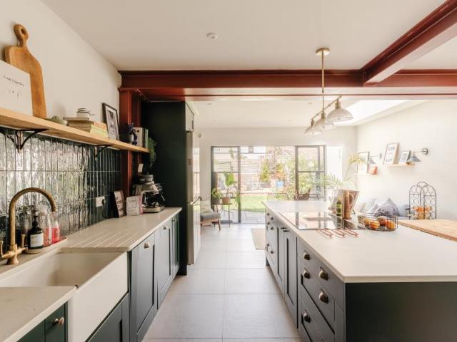 Upton Road, Bristol BS3 3 bed terraced house to rent £2,400 pcm £554 pw