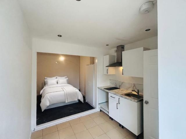 Upton Road, Edmonton N18, Room to rent, £1,300 pcm | PrimeLocation