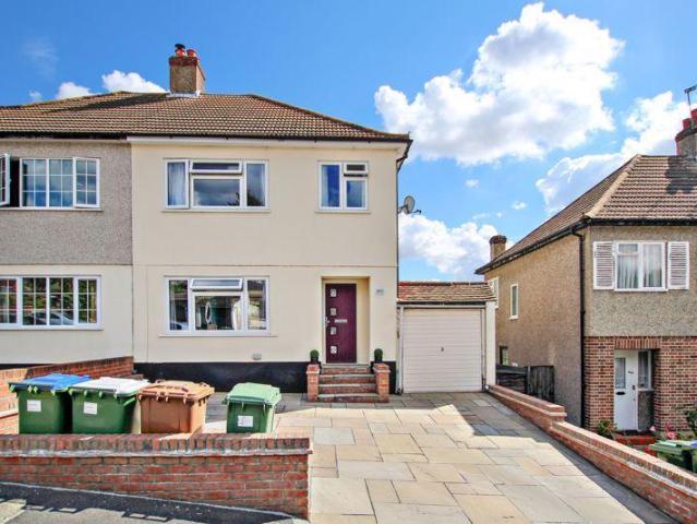 Upton Road South, Bexley, DA5 3 bed house to rent £2,300 pcm £531 pw