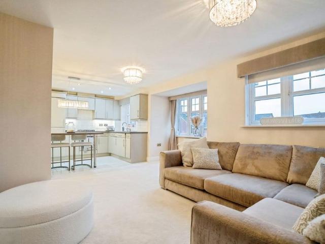 Upton Rocks Avenue, Widnes, WA8 9DA