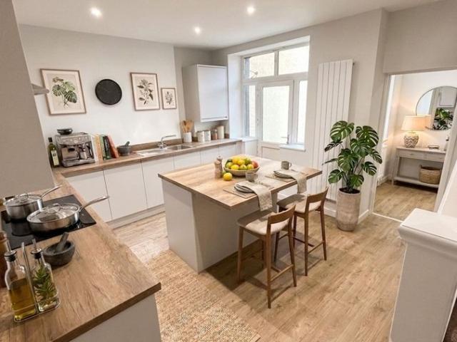 Upton Street, Porth CF39, 3 bed terraced house to rent, £900 pcm | PrimeLocation