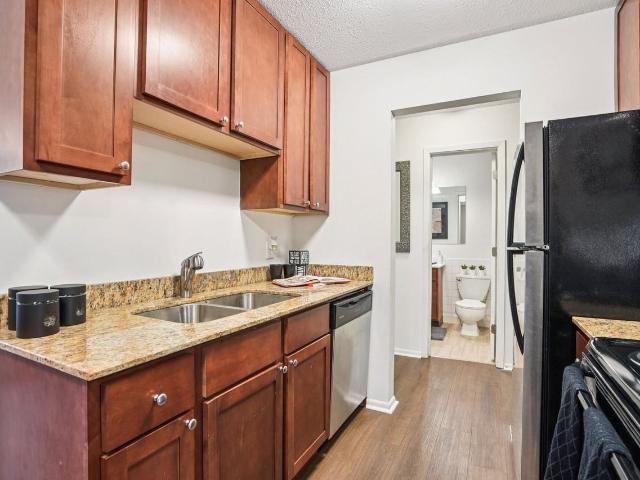 Uptown Square Apartments 1 Bedroom Apartment for Rent at 2908 Bryant Ave S, Minneapolis, MN 55408 Lyn Lake