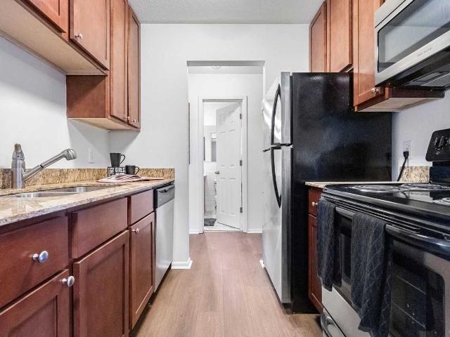 Uptown Square Apartments 1 Bedroom Apartment for Rent at 2908 Bryant Ave S, Minneapolis, MN 55408 Lyn Lake