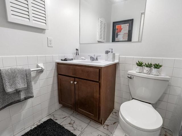 Uptown Square Apartments 1 Bedroom Apartment for Rent at 2908 Bryant Ave S, Minneapolis, MN 55408 Lyn Lake