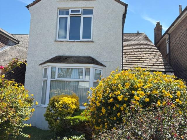 Upwick Road, Eastbourne BN20, 3 bed detached house to rent, £1,750 pcm | PrimeLocation