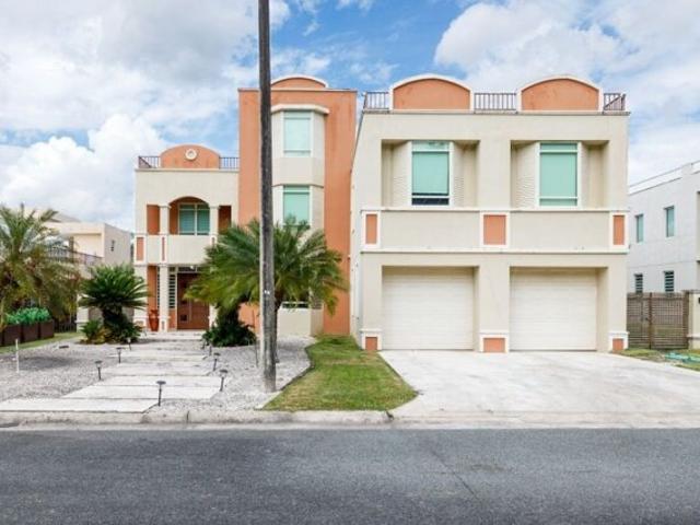 Urb Caguas Real Calle Alcazar # A, Caguas, Home For Sale